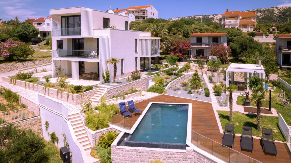 220 M² Villa ∙ 5 Habitaciones ∙ 10 Huéspedes - Rab