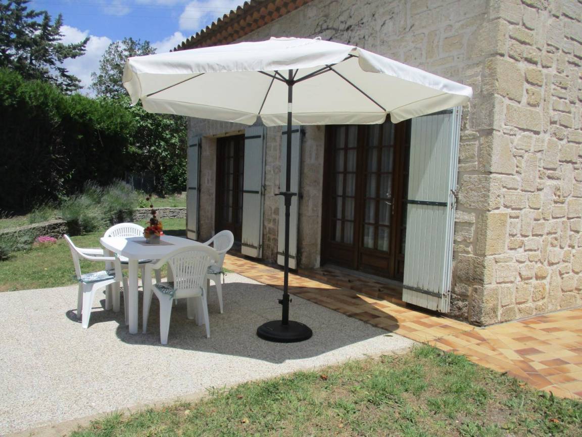 60 M² Gîte ∙ 2 Chambres ∙ 4 Personnes - Vias
