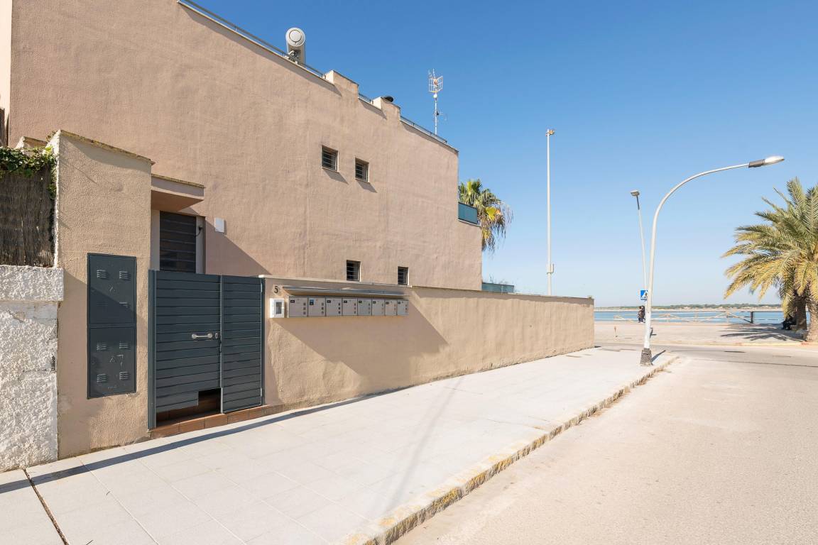 99 M² Apartamento ∙ 2 Habitaciones ∙ 6 Huéspedes - Sanlúcar de Barrameda