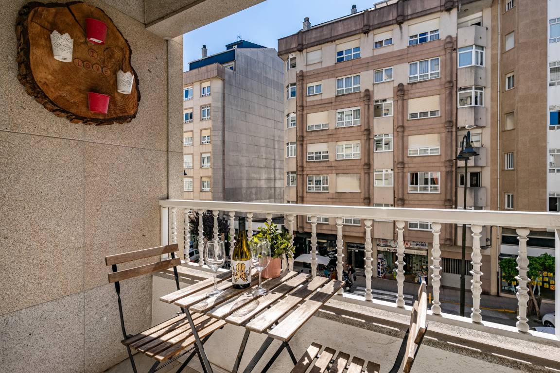 120 M² Apartamento ∙ 3 Habitaciones ∙ 8 Huéspedes - Ribadeo