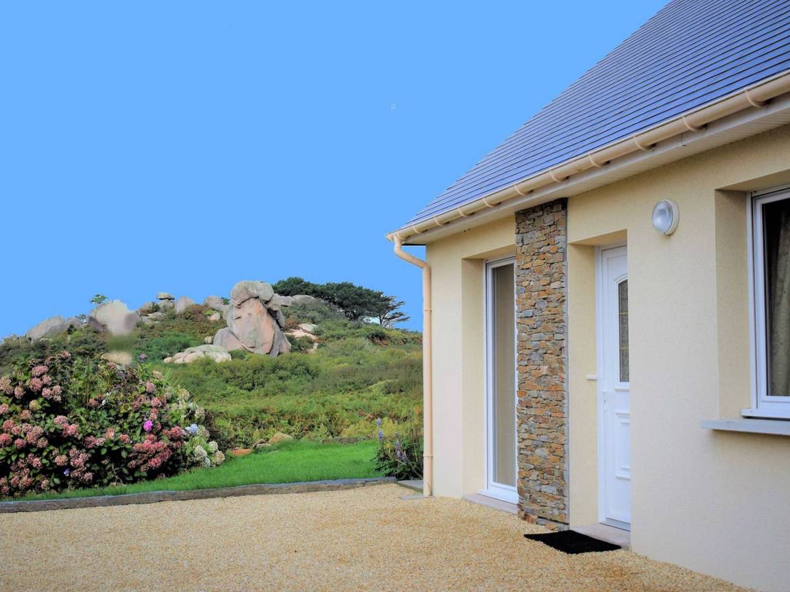 78 M² Maison De Vacances ∙ 3 Chambres ∙ 7 Personnes - Perros-Guirec