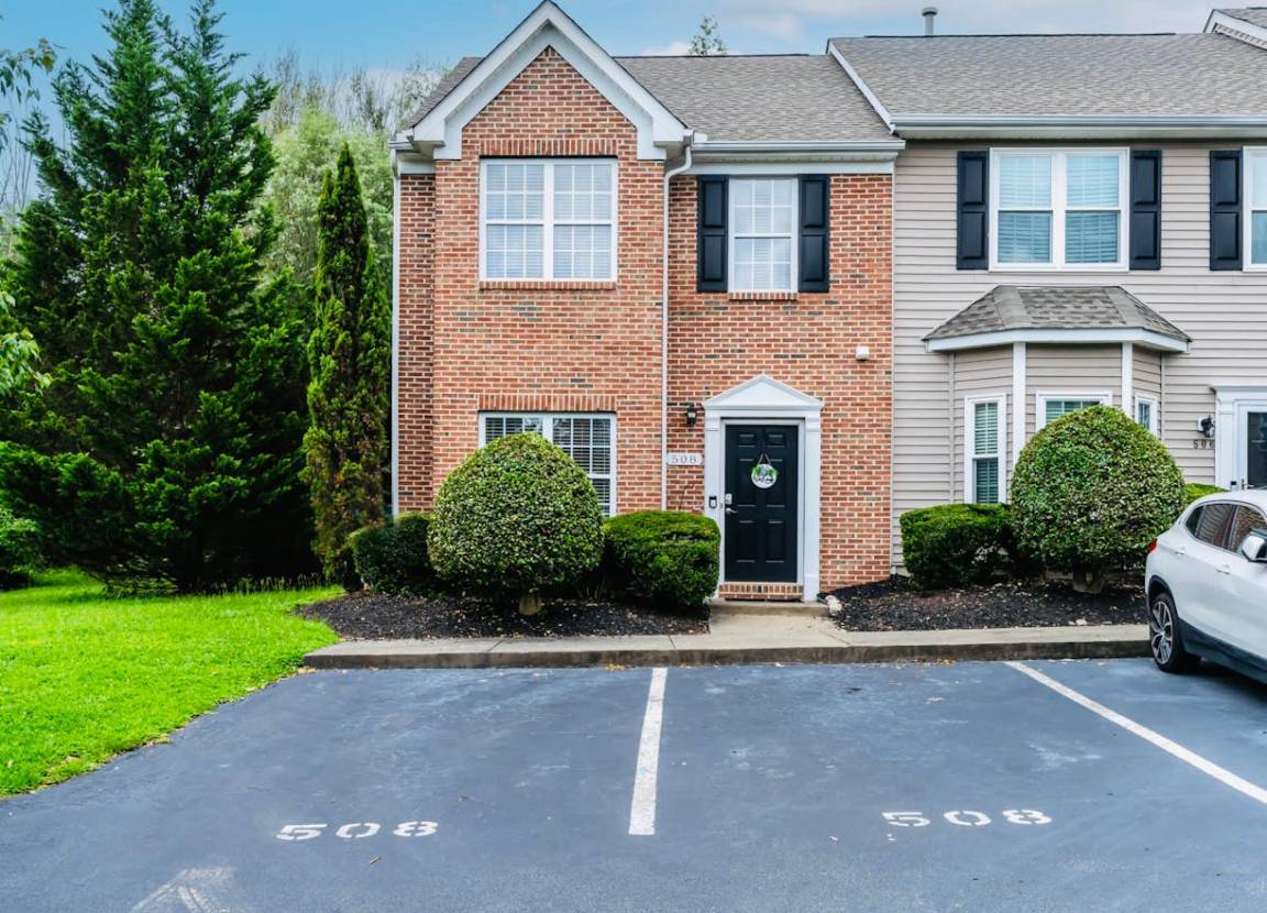 House ∙ 3 Bedrooms ∙ 5 Guests - Raleigh, NC