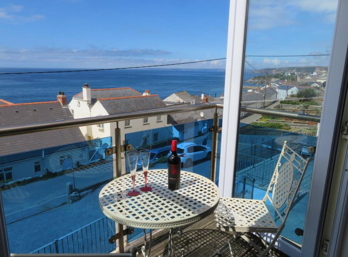 Cottage ∙ 3 Bedrooms ∙ 5 Guests - Porthleven