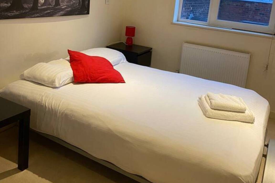 100 M² Apartment ∙ 2 Bedrooms ∙ 4 Guests - Beverley, UK