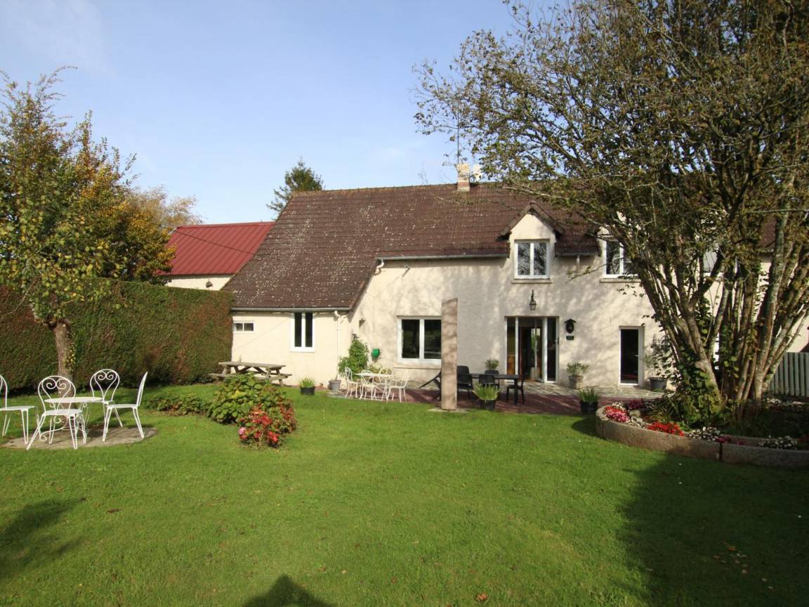 110 M² Cottage ∙ 4 Chambres ∙ 8 Personnes - Coutances