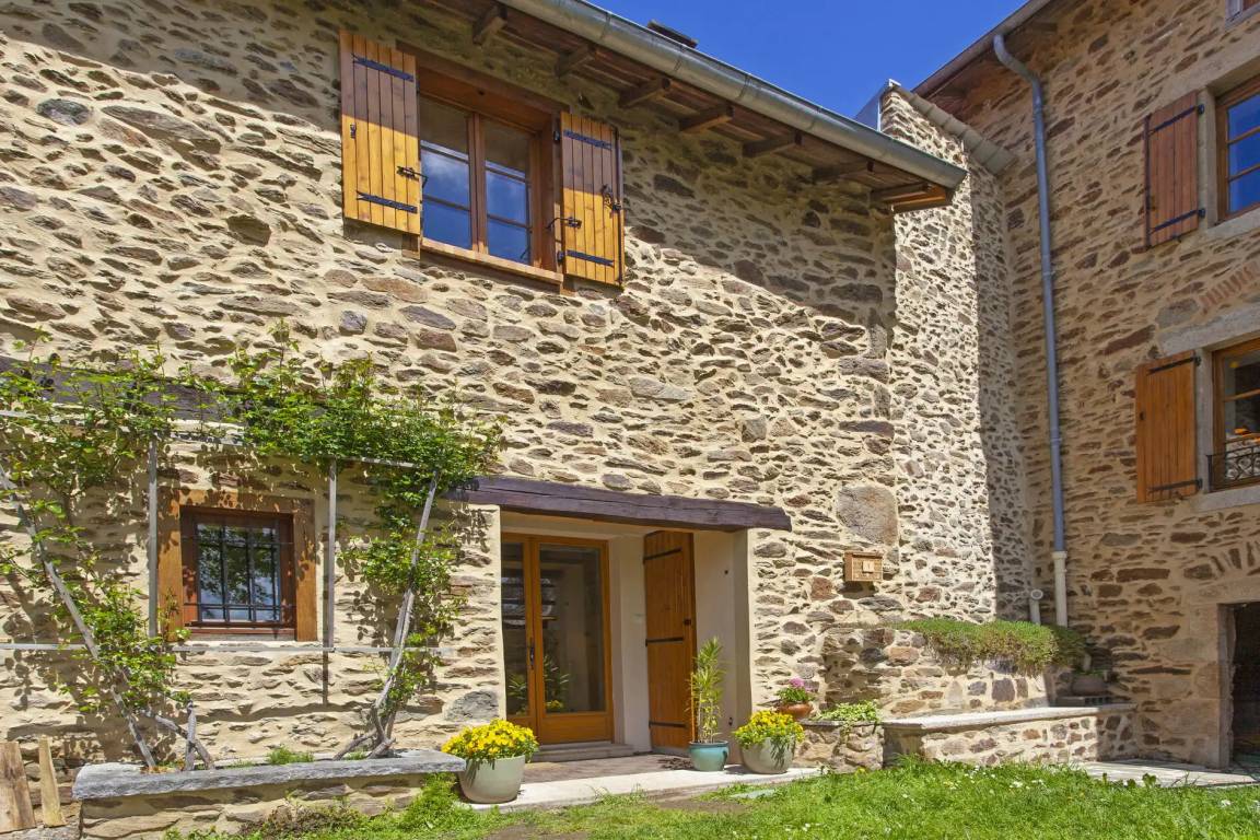 70 M² Ferienhaus ∙ 2 Schlafzimmer ∙ 5 Gäste - Puy-de-Dôme