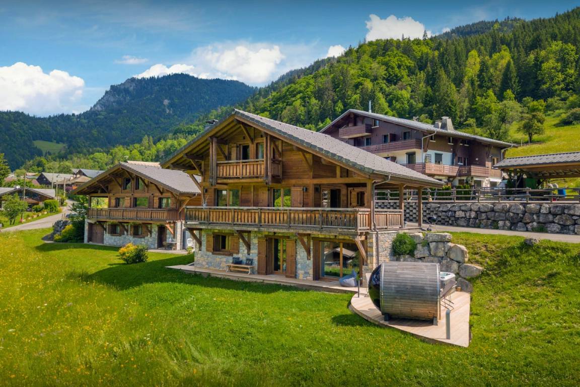 207 M² Chalet ∙ 4 Chambres ∙ 8 Personnes - Lac de Tavaneuse