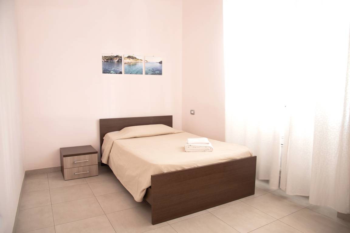 32 M² Ferienwohnung ∙ 1 Schlafzimmer ∙ 1 Gast - Lecce
