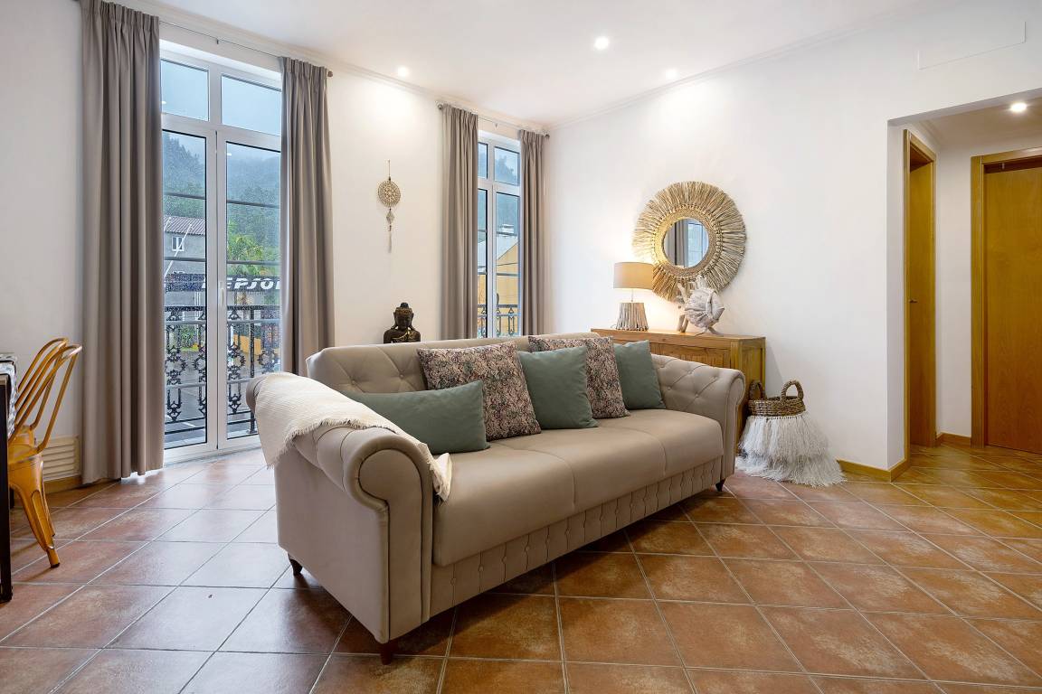 55 M² Apartamento ∙ 1 Quarto ∙ 2 Hóspedes - Furnas