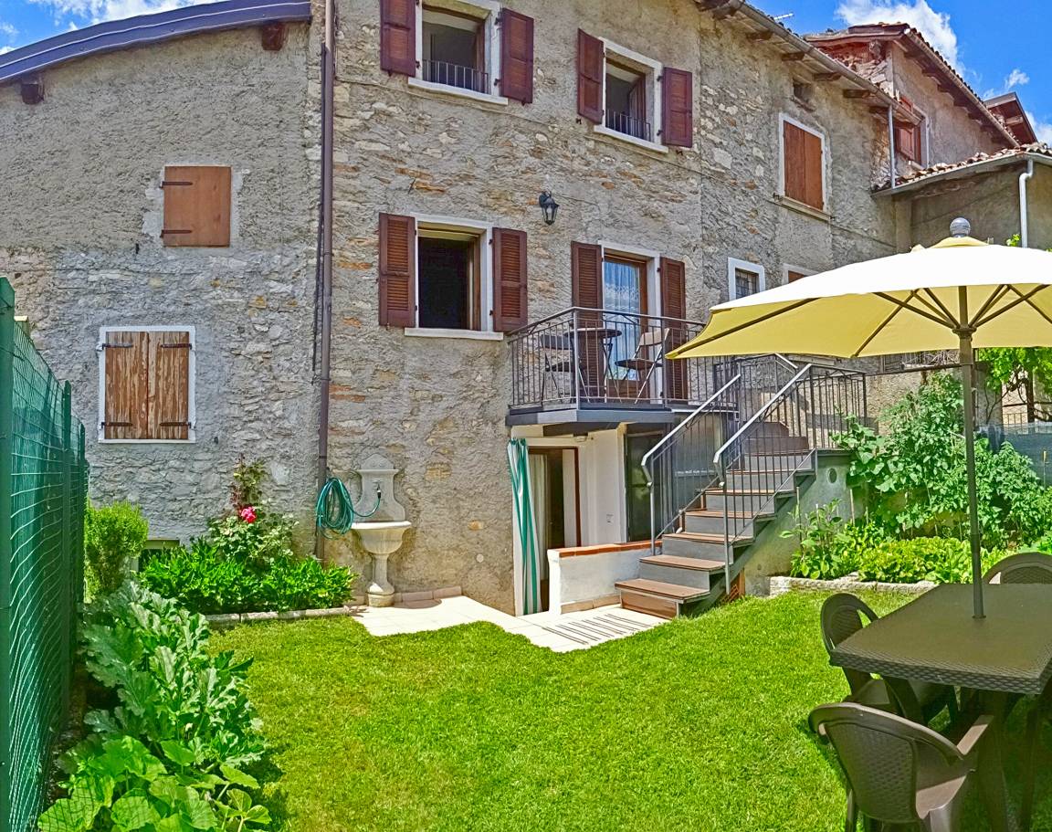 80 M² Ferienhaus ∙ 2 Schlafzimmer ∙ 6 Gäste - Limone sul Garda