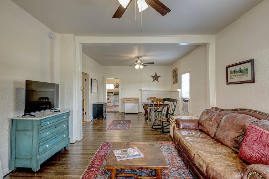 109 M² House ∙ 2 Bedrooms ∙ 5 Guests - Sheridan, WY