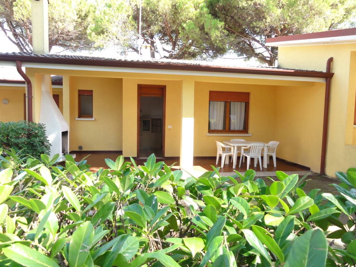 55 M² Villa ∙ 3 Bedrooms ∙ 7 Guests - Bibione Pineda