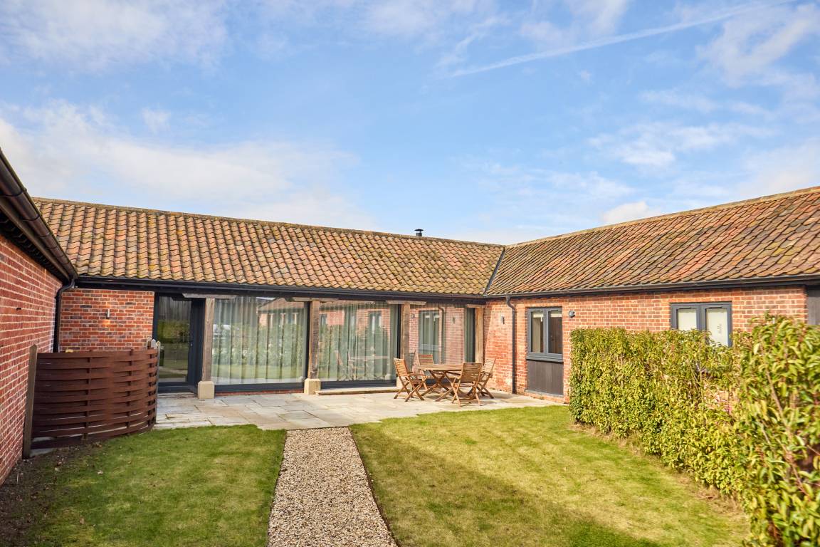 Cottage ∙ 2 Bedrooms ∙ 4 Guests - Wymondham