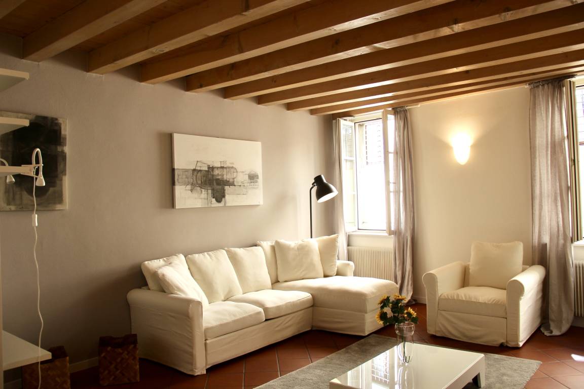 95 M² Ferienwohnung ∙ 1 Schlafzimmer ∙ 2 Gäste - Udine