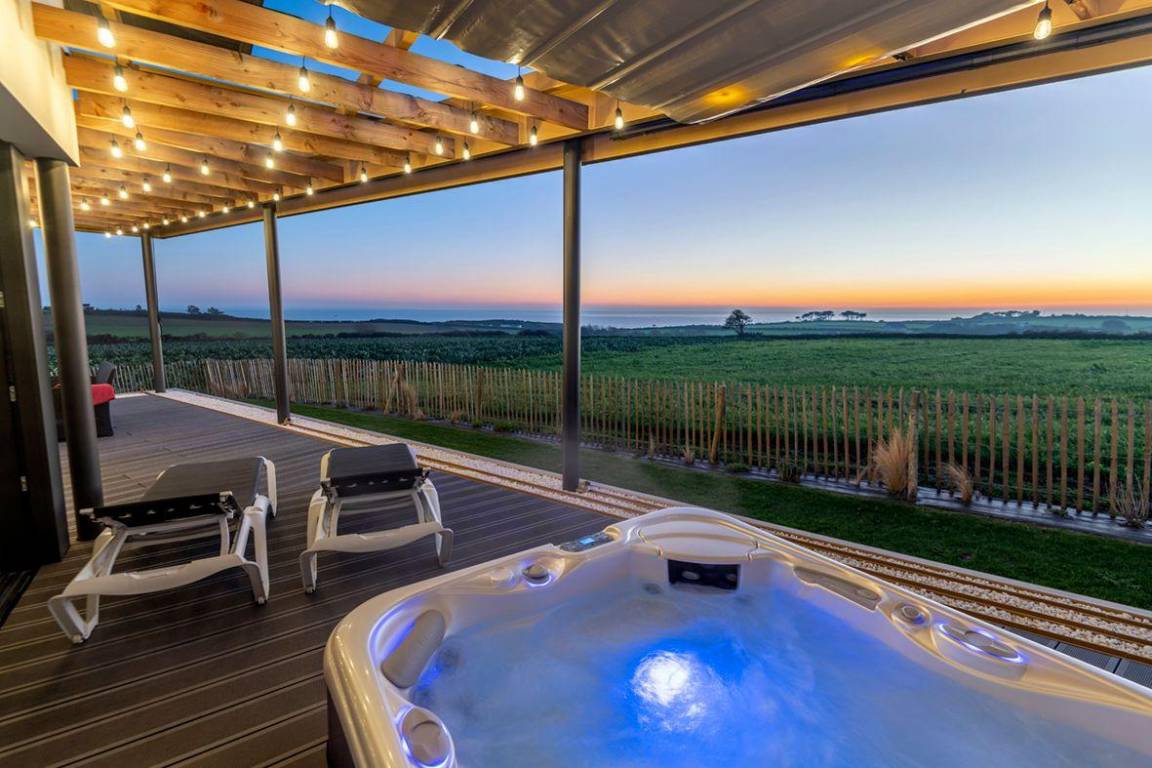 150 M² Maison De Vacances ∙ 4 Chambres ∙ 8 Personnes - Plougonvelin
