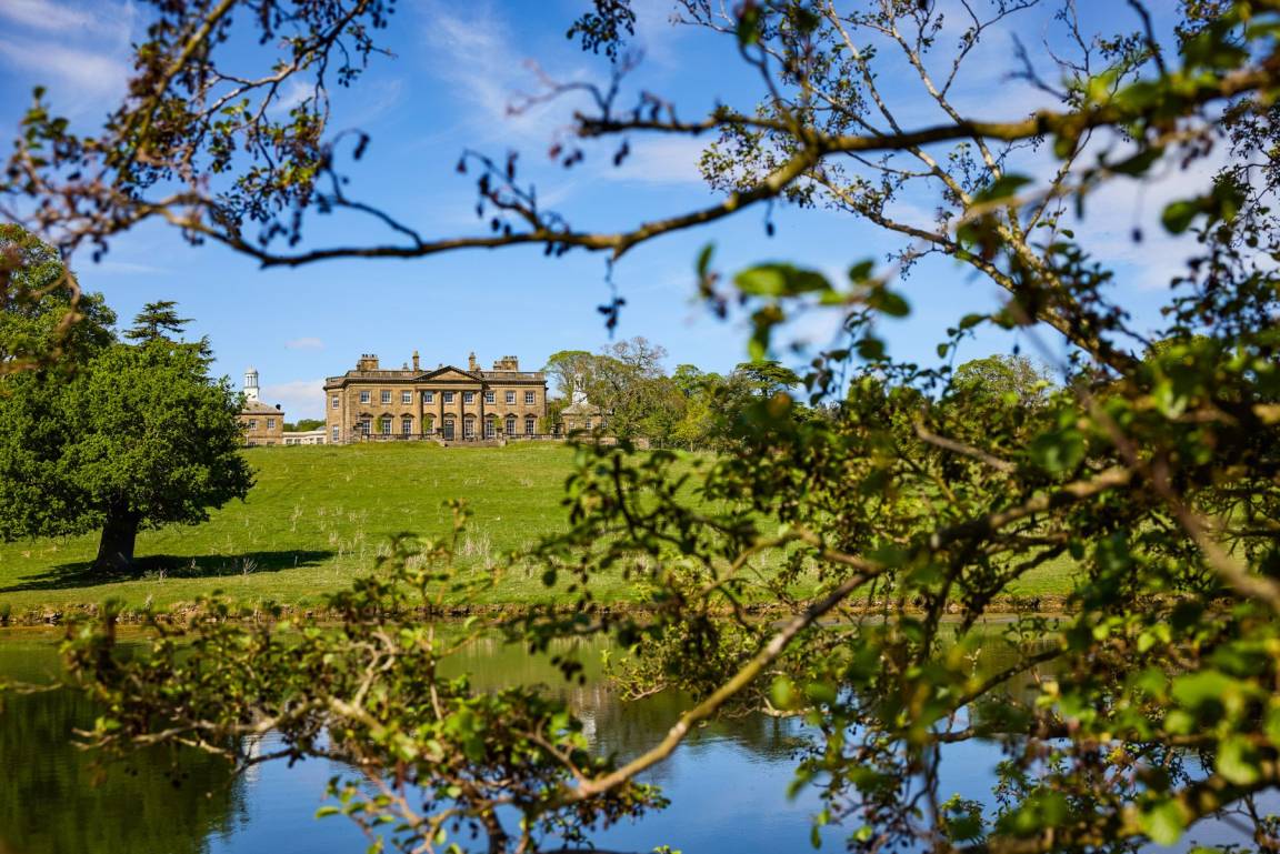 Villa ∙ 10 Bedrooms ∙ 20 Guests - Ilkley