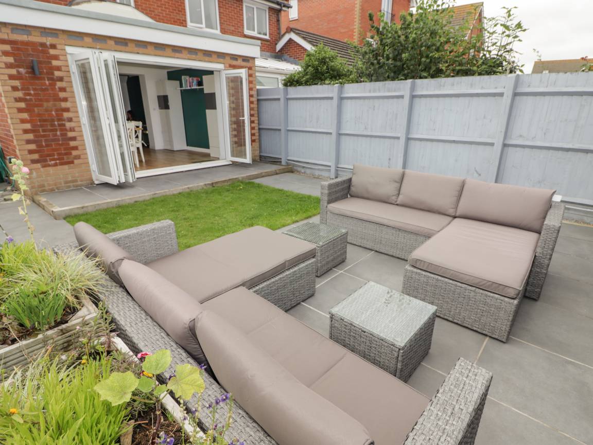 Cottage ∙ 4 Bedrooms ∙ 8 Guests - Vale of Glamorgan