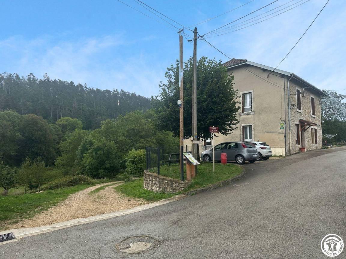 32 M² Gîte ∙ 1 Chambre ∙ 3 Personnes - Ain