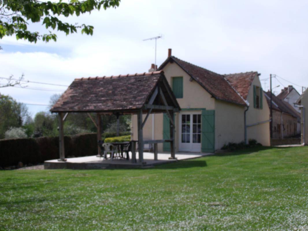 73 M² Gîte ∙ 2 Schlafzimmer ∙ 4 Gäste - Auvergne