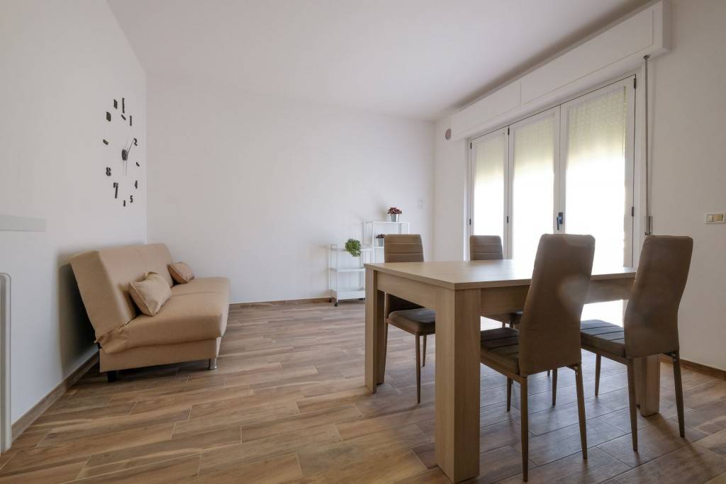 50 M² Apartamento ∙ 2 Habitaciones ∙ 4 Huéspedes - Pineto