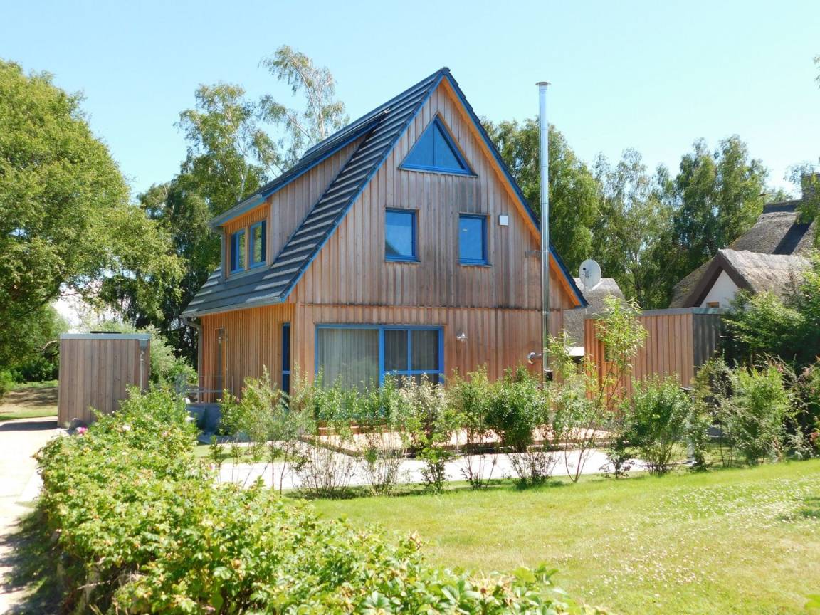 150 M² Ferienhaus ∙ 2 Schlafzimmer ∙ 4 Gäste - Wustrow