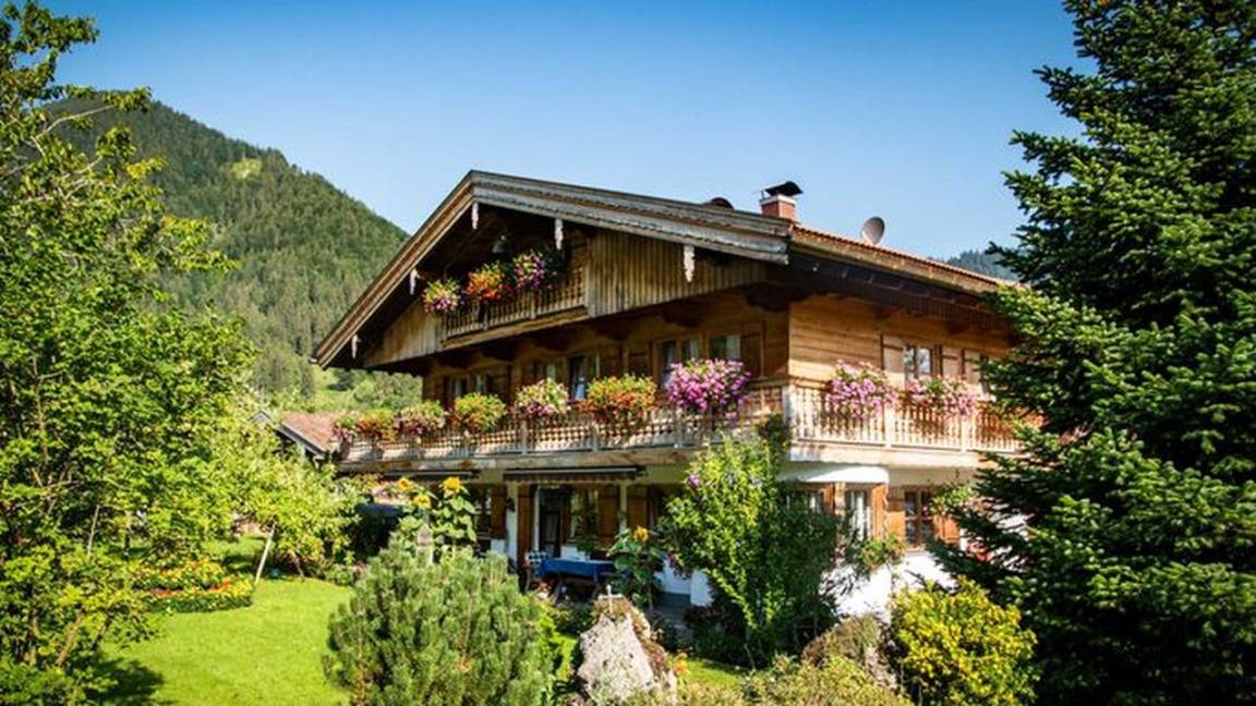 58 M² Ferienwohnung ∙ 2 Schlafzimmer ∙ 3 Gäste - Kreuth