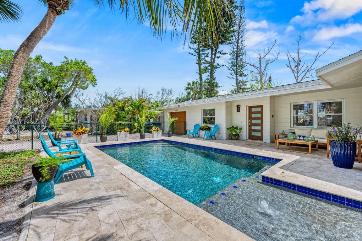 167 M² House ∙ 3 Bedrooms ∙ 8 Guests - Siesta Key, FL