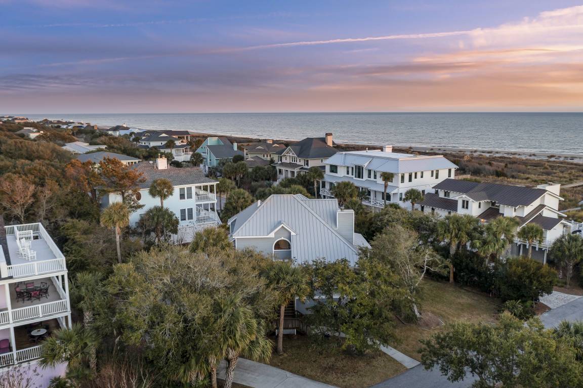246 M² House ∙ 4 Bedrooms ∙ 10 Guests - Isle of Palms, SC