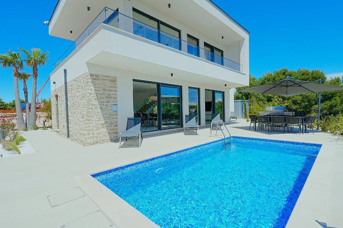 250 M² Ferienhaus ∙ 4 Schlafzimmer ∙ 8 Gäste - Primošten
