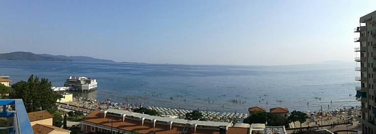 100 M² Apartment ∙ 3 Bedrooms ∙ 6 Guests - Follonica
