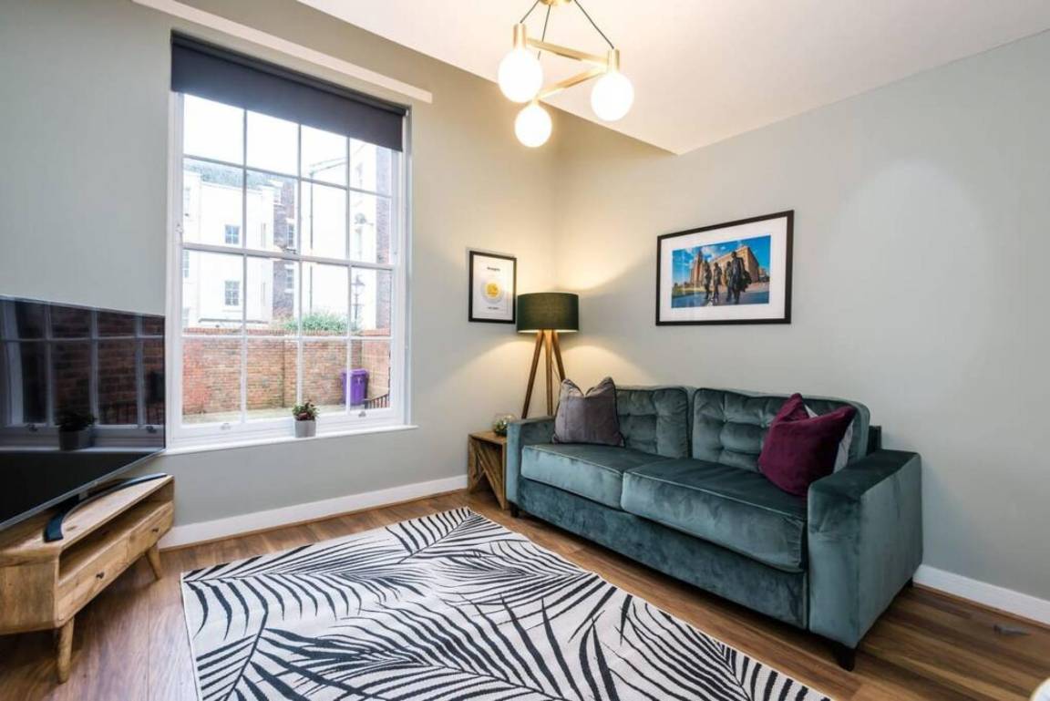 Apartment ∙ 1 Bedroom ∙ 4 Guests - Liverpool Hope University