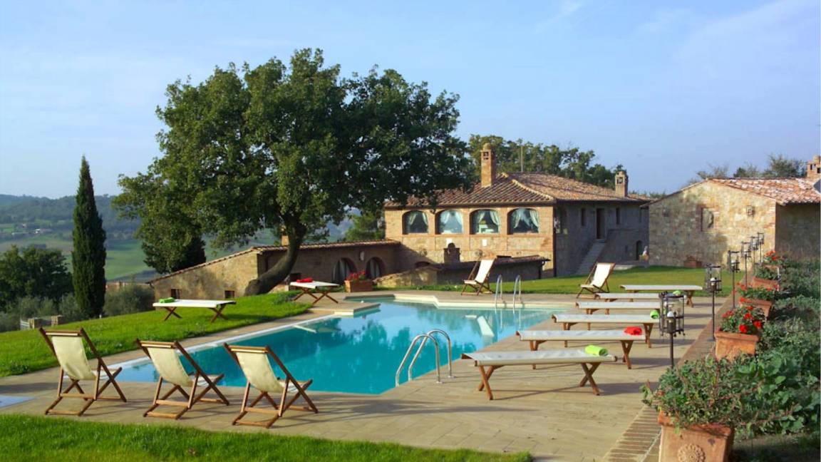 600 M² Villa ∙ 7 Bedrooms ∙ 14 Guests - Pienza