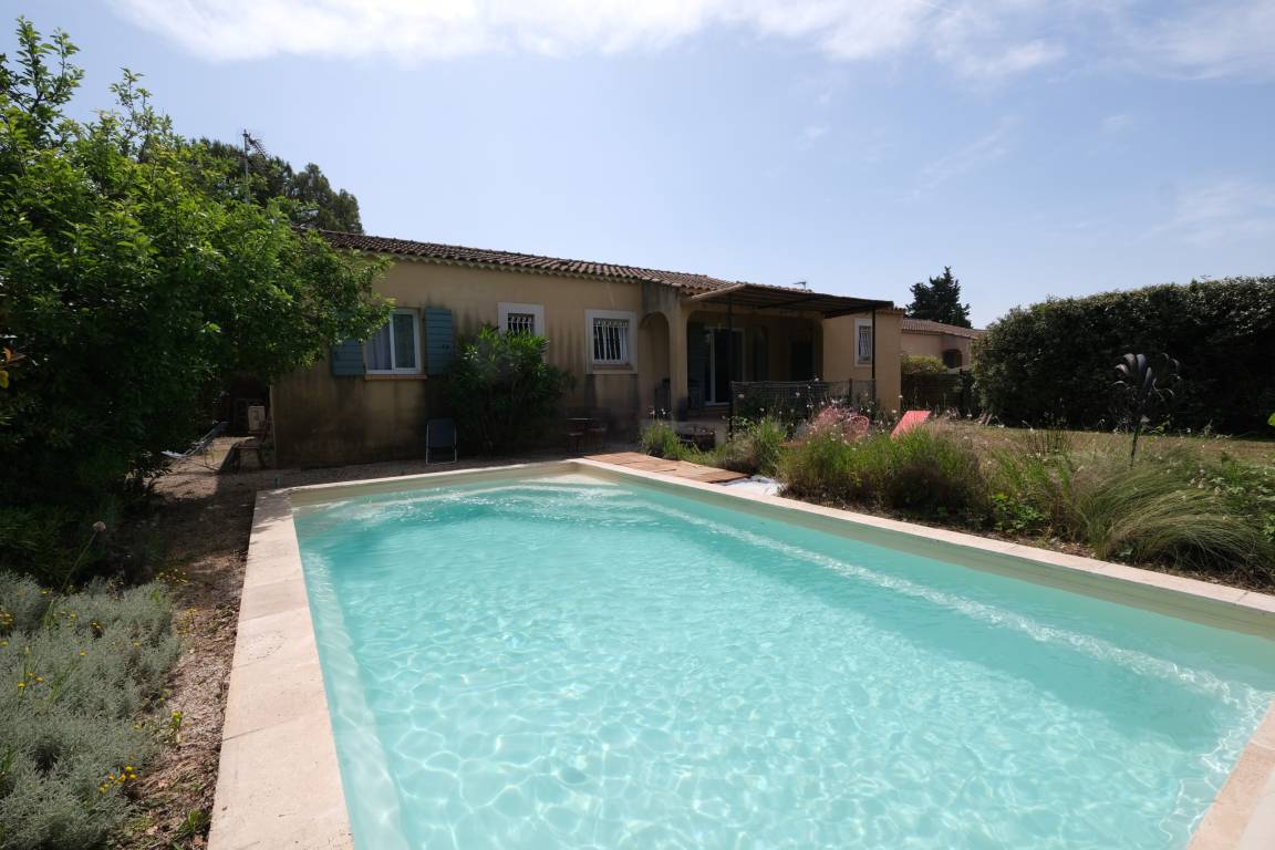 80 M² Maison De Vacances ∙ 2 Chambres ∙ 4 Personnes - Mouriès