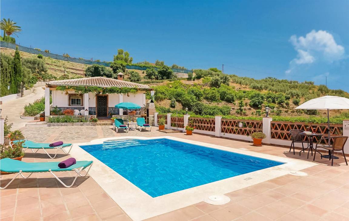 80 M² Villa ∙ 2 Bedrooms ∙ 4 Guests - Torrox