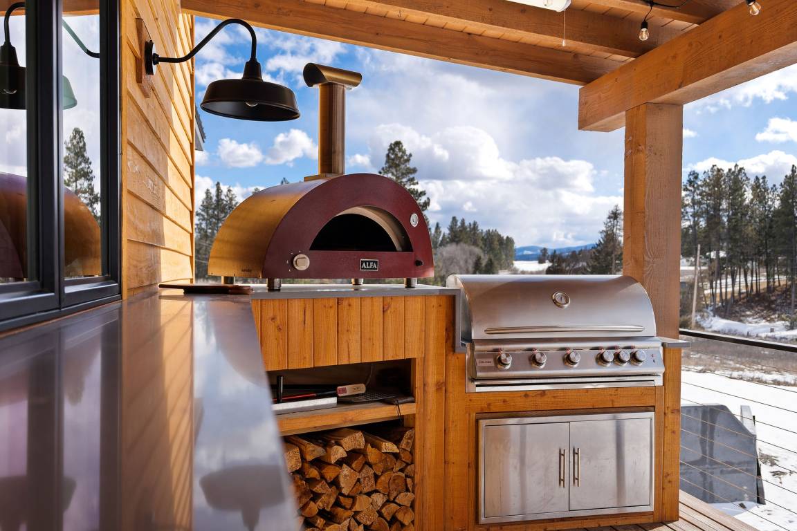 395 M² House ∙ 6 Bedrooms ∙ 16 Guests - Kalispell, MT