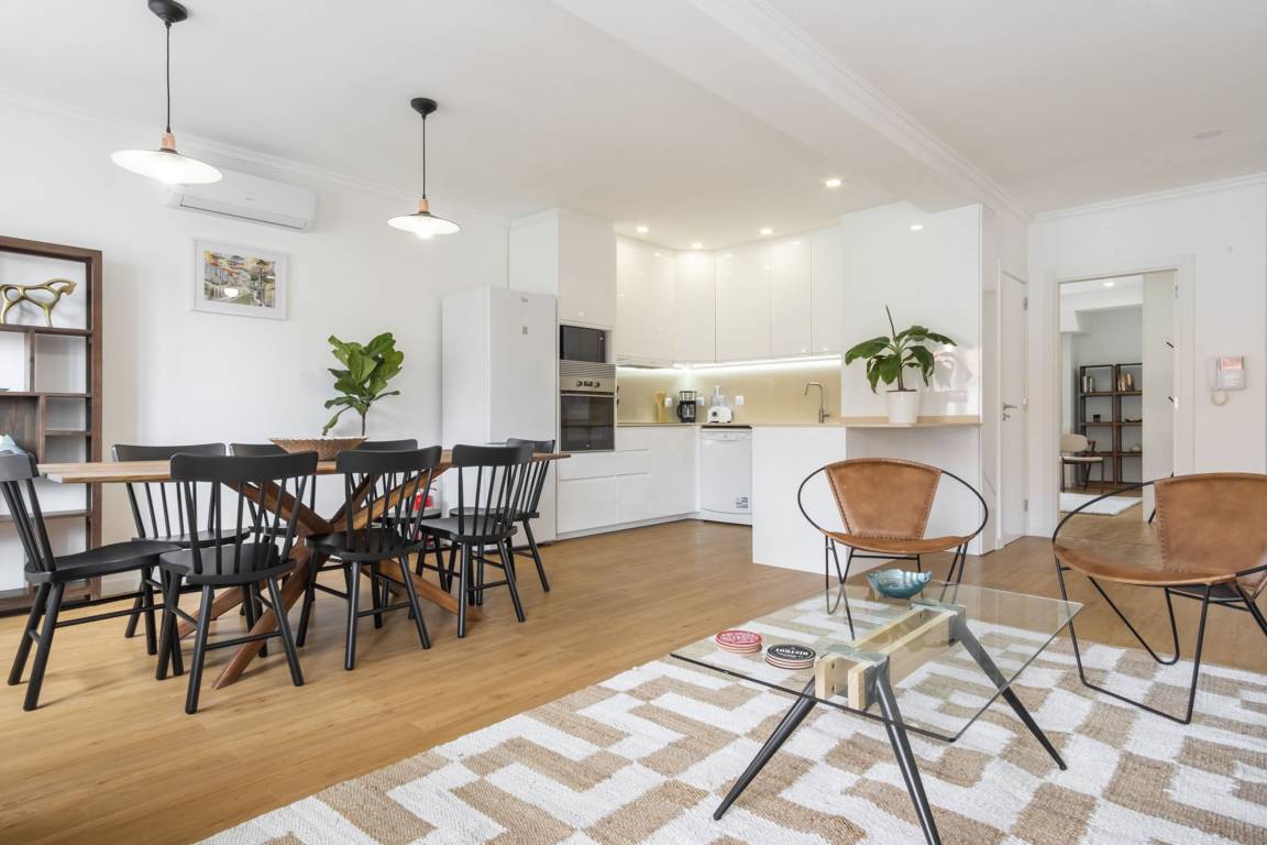 130 M² Apartamento ∙ 4 Habitaciones ∙ 10 Huéspedes - Loures