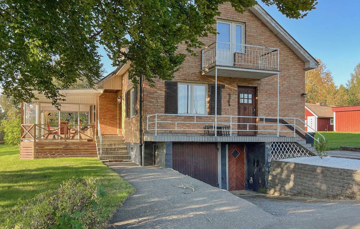 150 M² Ferienhaus ∙ 3 Schlafzimmer ∙ 12 Gäste - Nässjö
