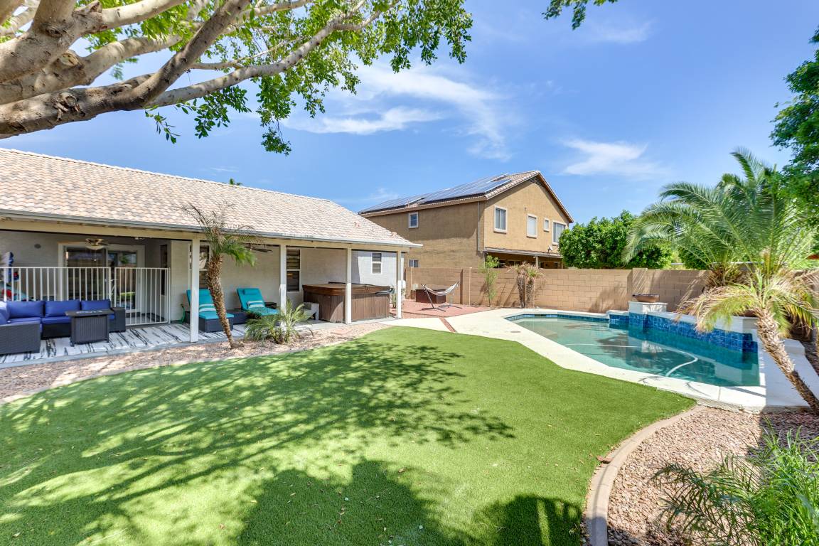 153 M² House ∙ 3 Bedrooms ∙ 10 Guests - Surprise, AZ