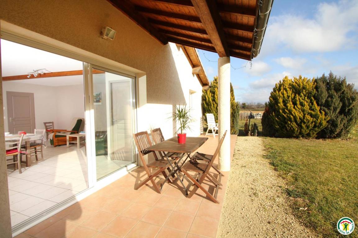 70 M² Gîte ∙ 2 Chambres ∙ 4 Personnes - Saint-Bonnet-de-Chavagne