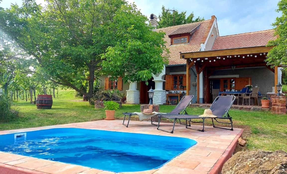 145 M² Ferienhaus ∙ 3 Schlafzimmer ∙ 6 Gäste - Plattensee