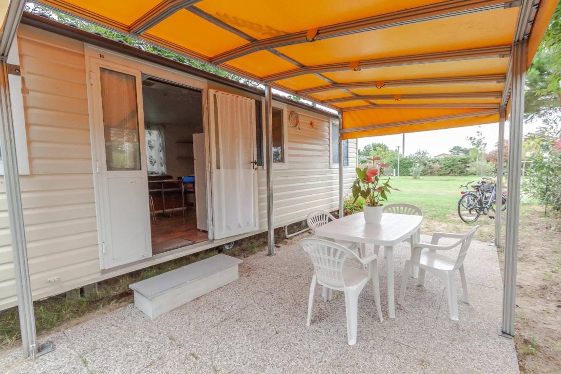 30 M² Caravan ∙ 2 Bedrooms ∙ 5 Guests - Venice