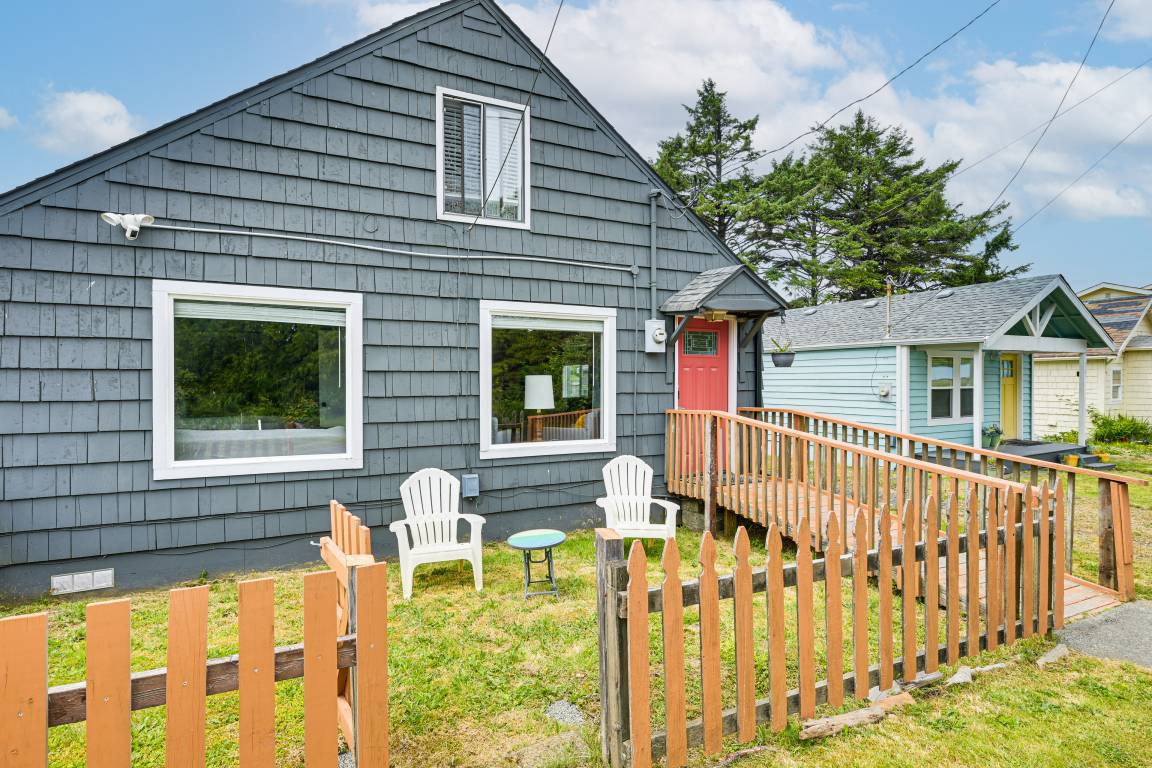 101 M² House ∙ 3 Bedrooms ∙ 8 Guests - Moclips, WA