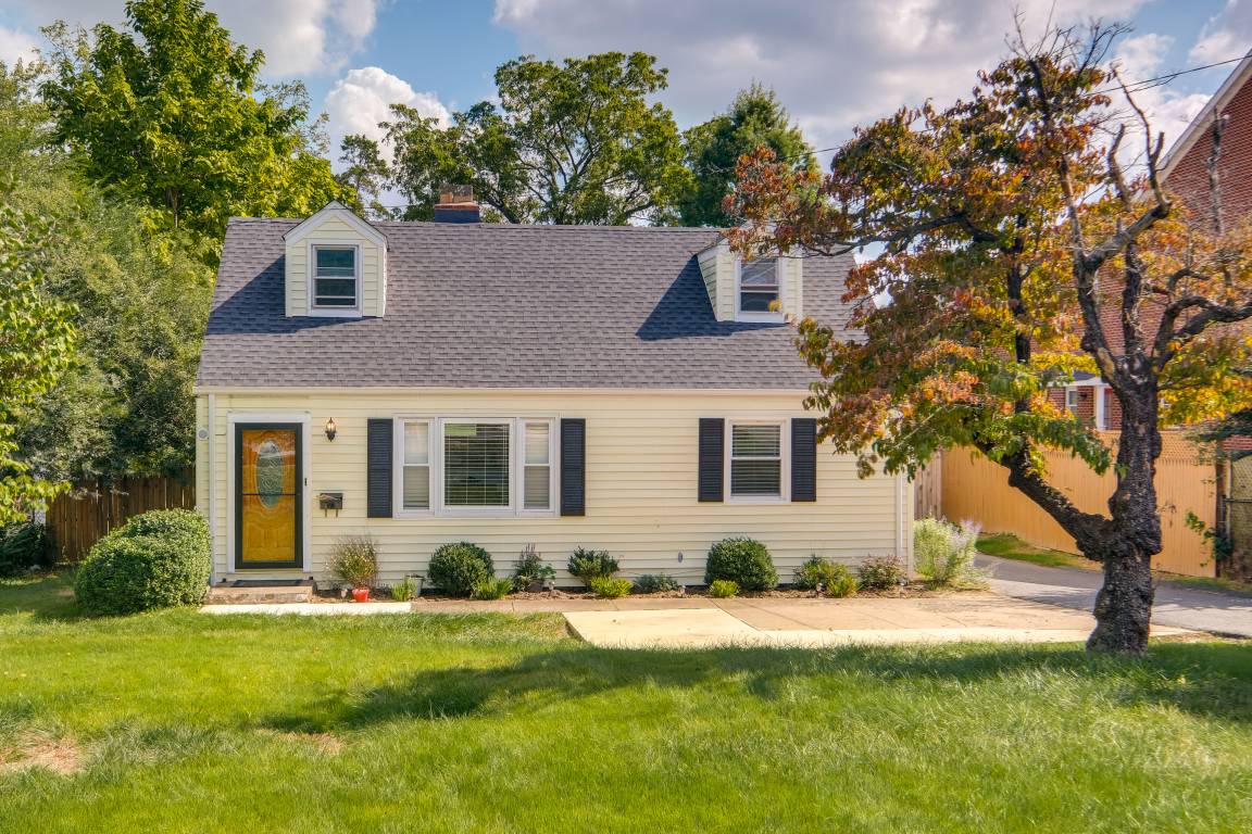 149 M² House ∙ 3 Bedrooms ∙ 7 Guests - Fairfax, VA