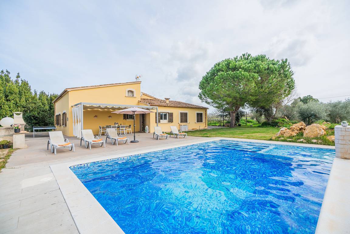 130 M² Villa ∙ 3 Bedrooms ∙ 6 Guests - Alcúdia