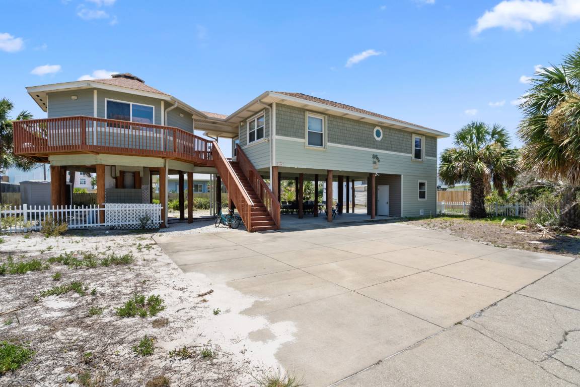 House ∙ 3 Bedrooms ∙ 8 Guests - Pensacola Beach, FL