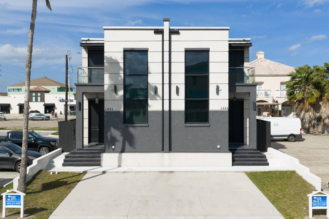 House ∙ 4 Bedrooms ∙ 12 Guests - South Padre Island, TX