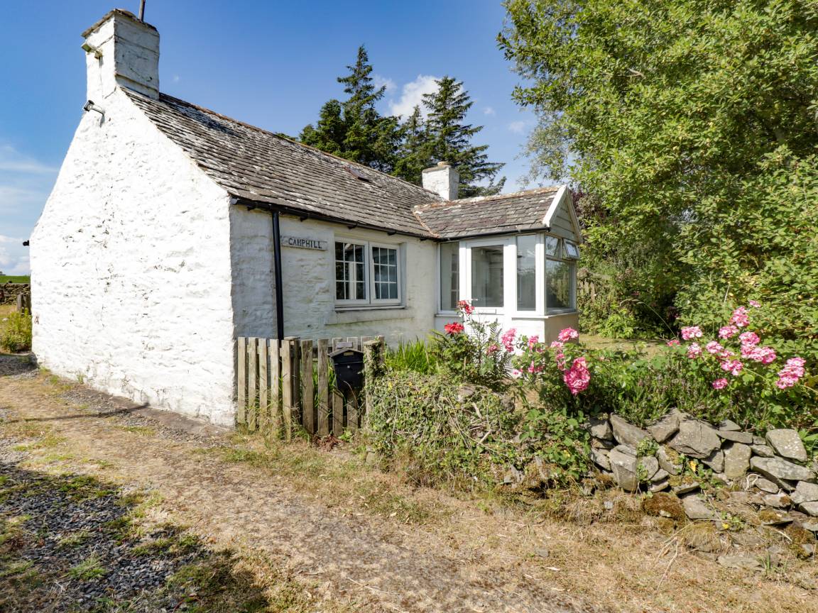 Cottage ∙ 2 Bedrooms ∙ 4 Guests - Castle Douglas