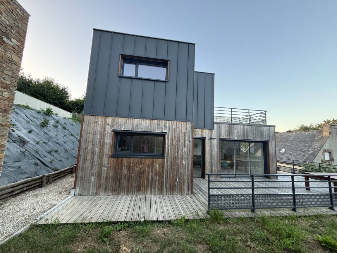 131 M² Maison De Vacances ∙ 4 Chambres ∙ 8 Personnes - Perros-Guirec