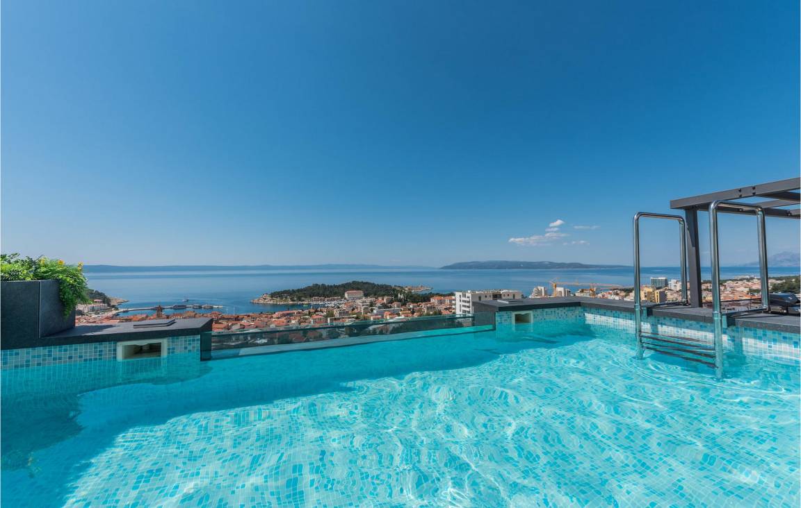 350 M² Ferienhaus ∙ 3 Schlafzimmer ∙ 7 Gäste - Tučepi