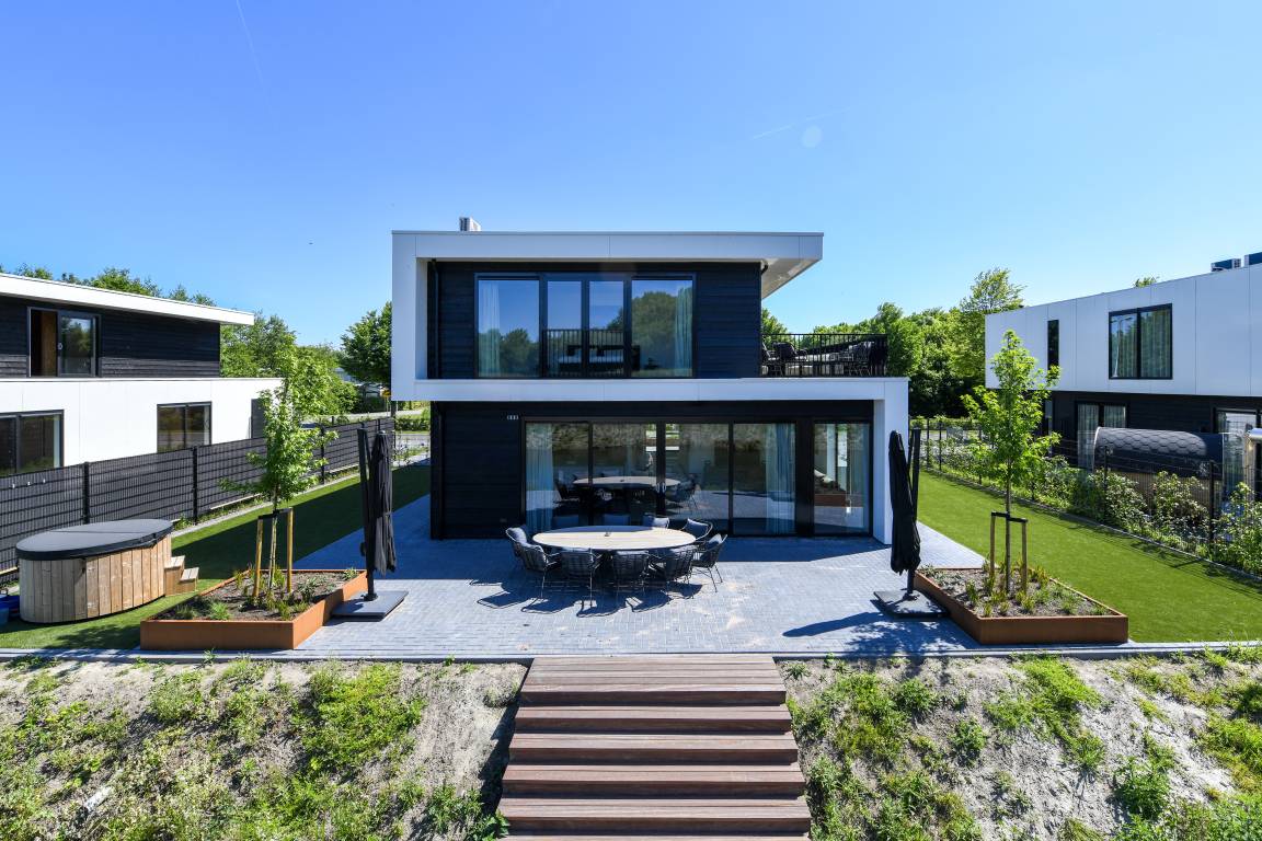 Bungalow ∙ 5 Bedrooms ∙ 10 Guests - Ermelo, Netherlands